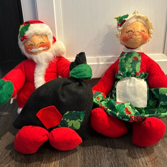 Annalee | Holiday | Vintage Annalee Santa And Mrs Claus Mobiliteedolls ...